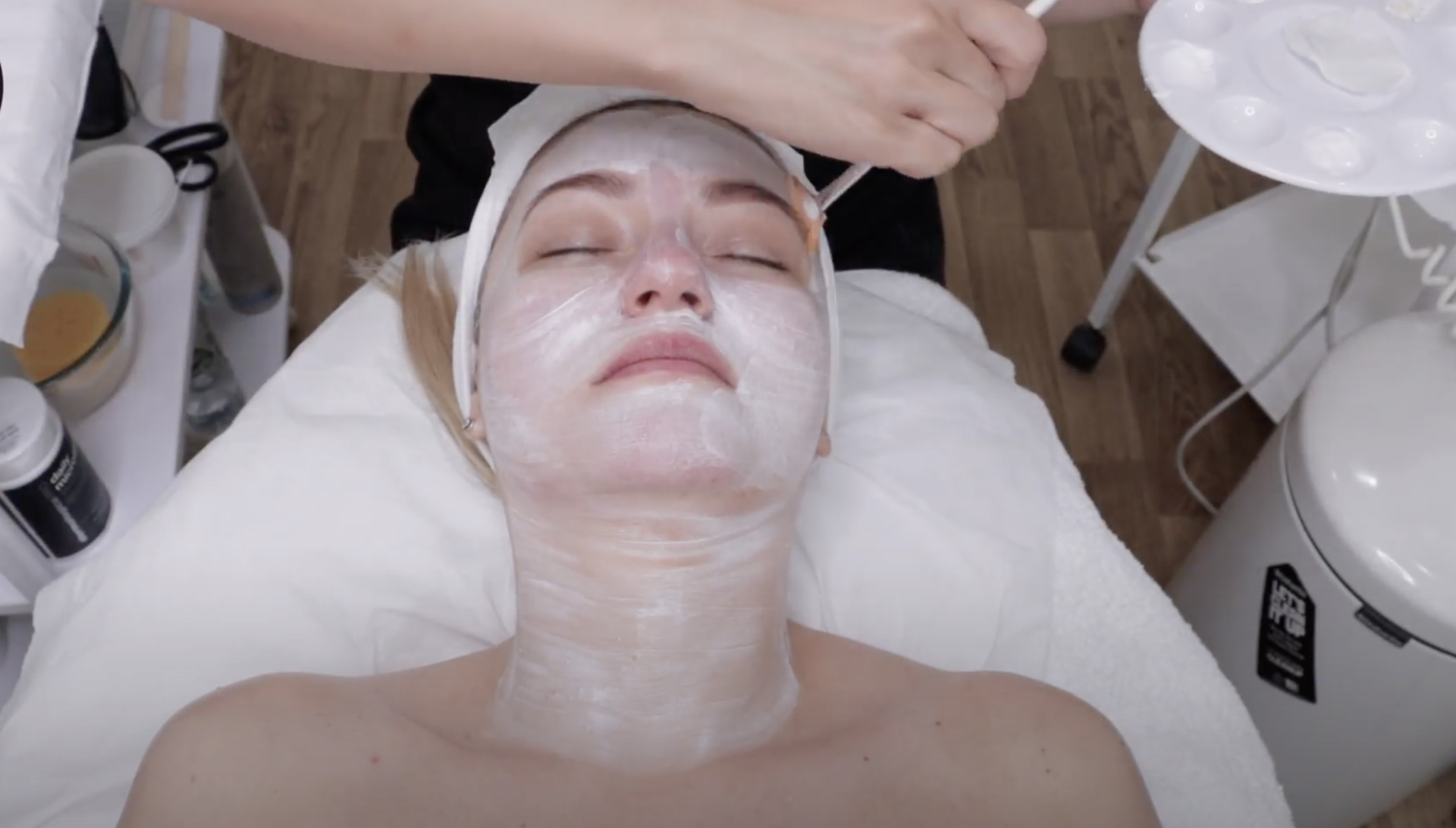 How To Do A Professional Facial 10 Step Of Facial Treatment